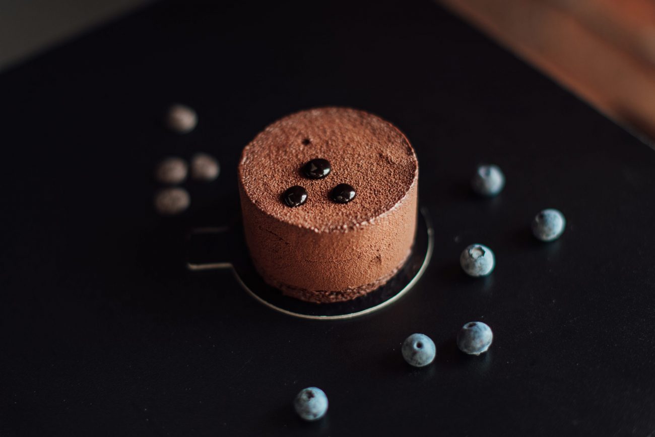 Noir - Eva Cake House
