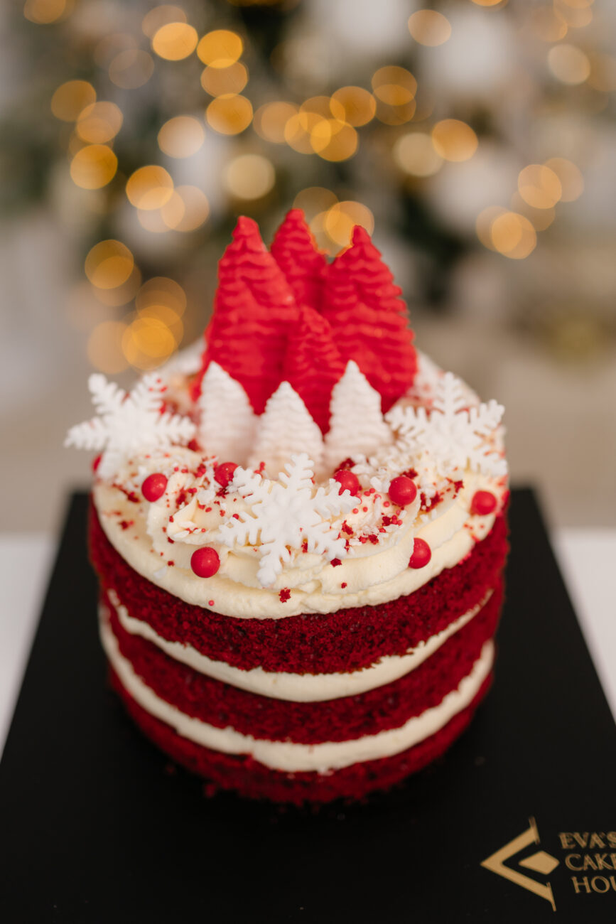 Tort Red Velvet Christmas | Cofetaria Eva Cake House